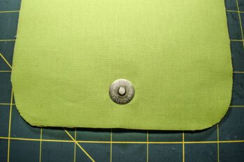 How to Make a DIY Camera Case - Sew Very Crafty
