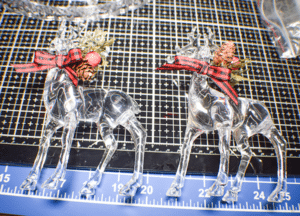 How to Make a Dollar Tree Christmas Carousel - Sew Very Crafty